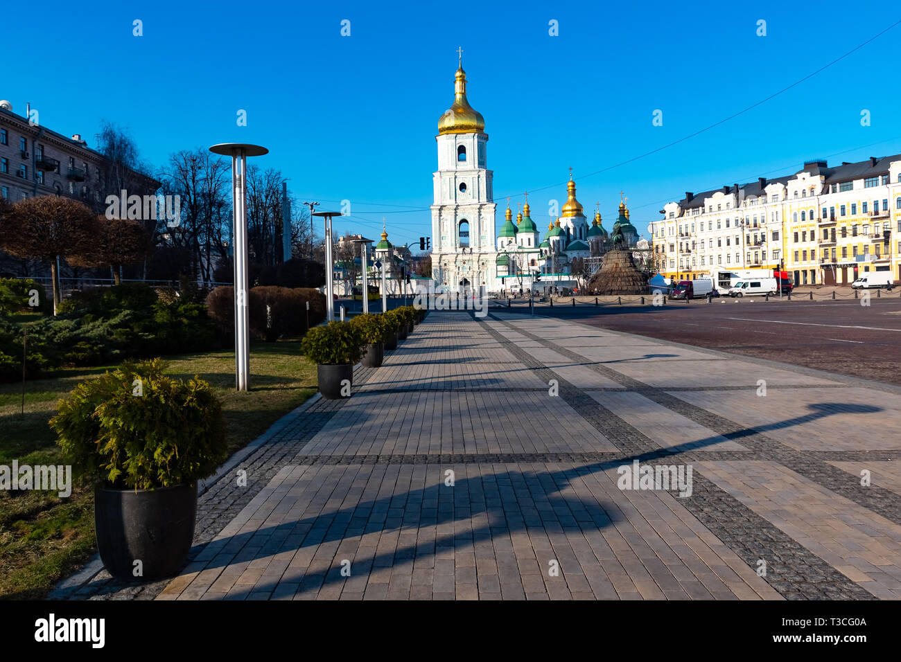 KIEV UKRAINE 31 MAR 2019: Maidan Nezalezhnosti is the central square of ...