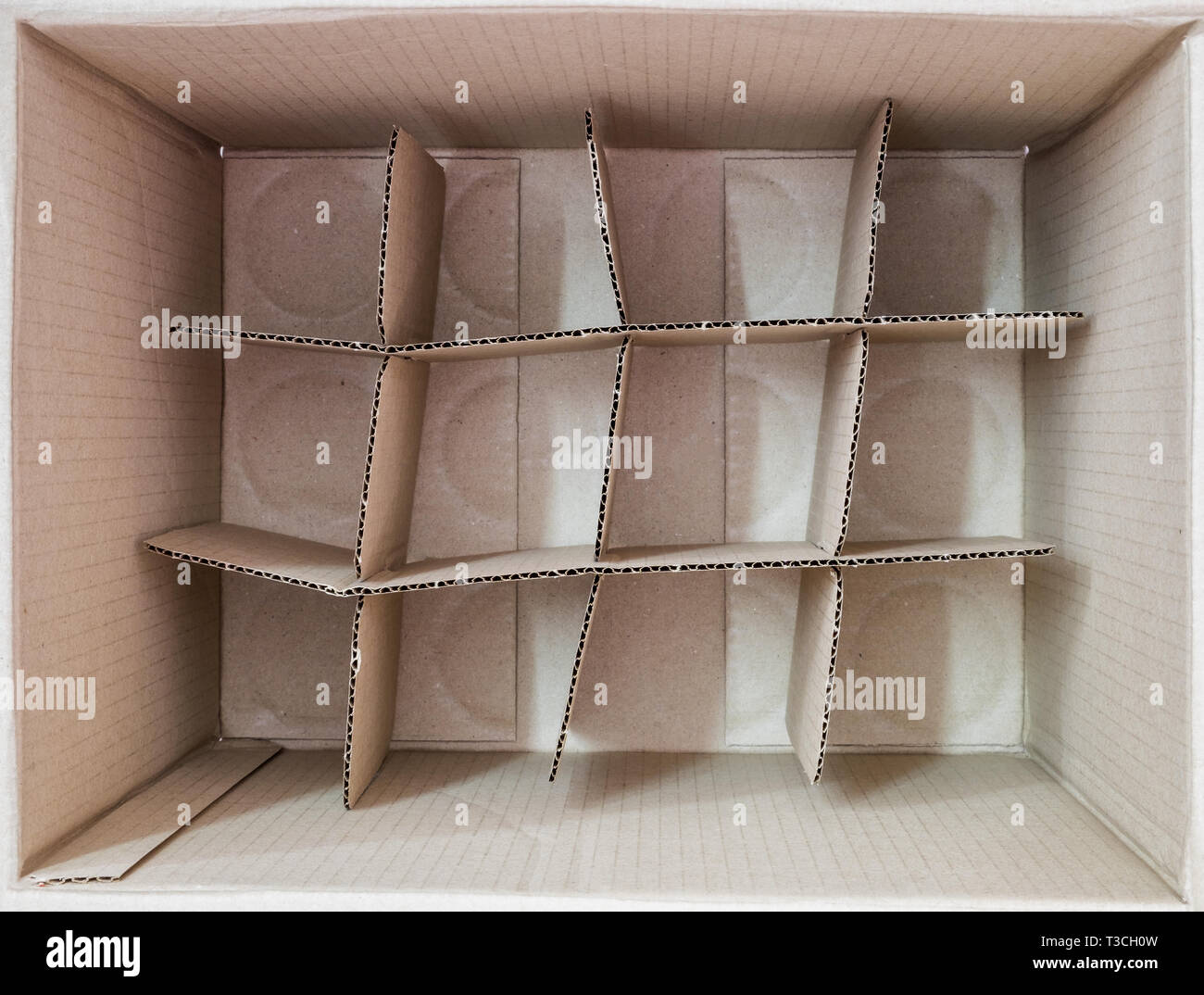 Moving box beer hi-res stock photography and images - Alamy