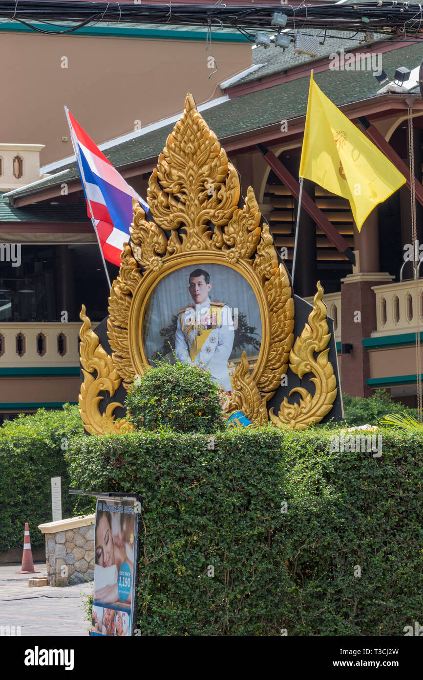 Crown prince of thailand hi-res stock photography and images - Alamy