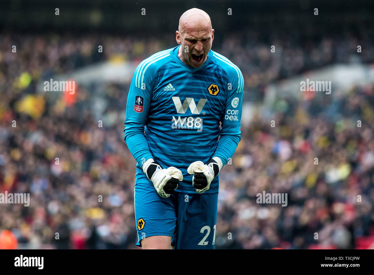 LONDON, ENGLAND - APRIL 07: John Ruddy of Wolverhampton Wanderers ...