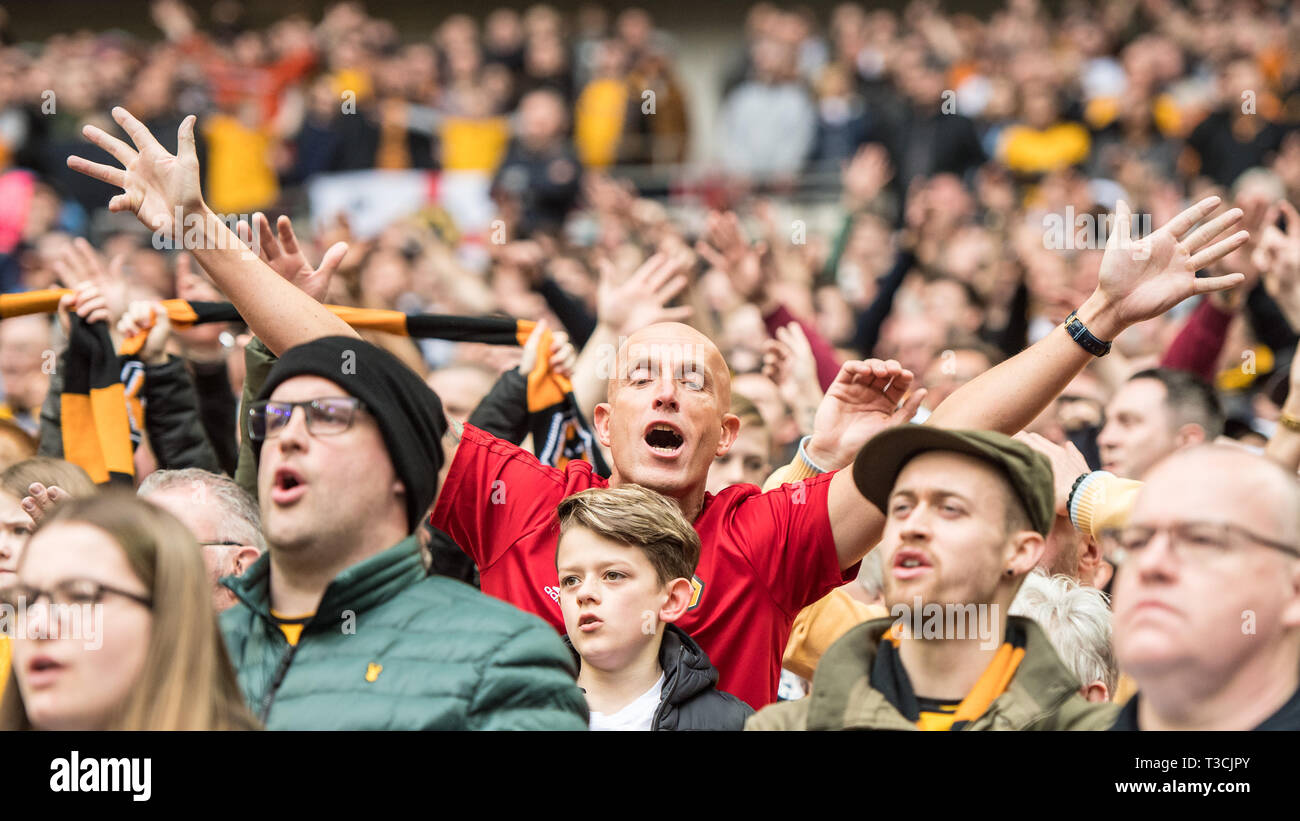 LONDON, ENGLAND - APRIL 07: Wolverhampton Wanderers fans celebrate ...