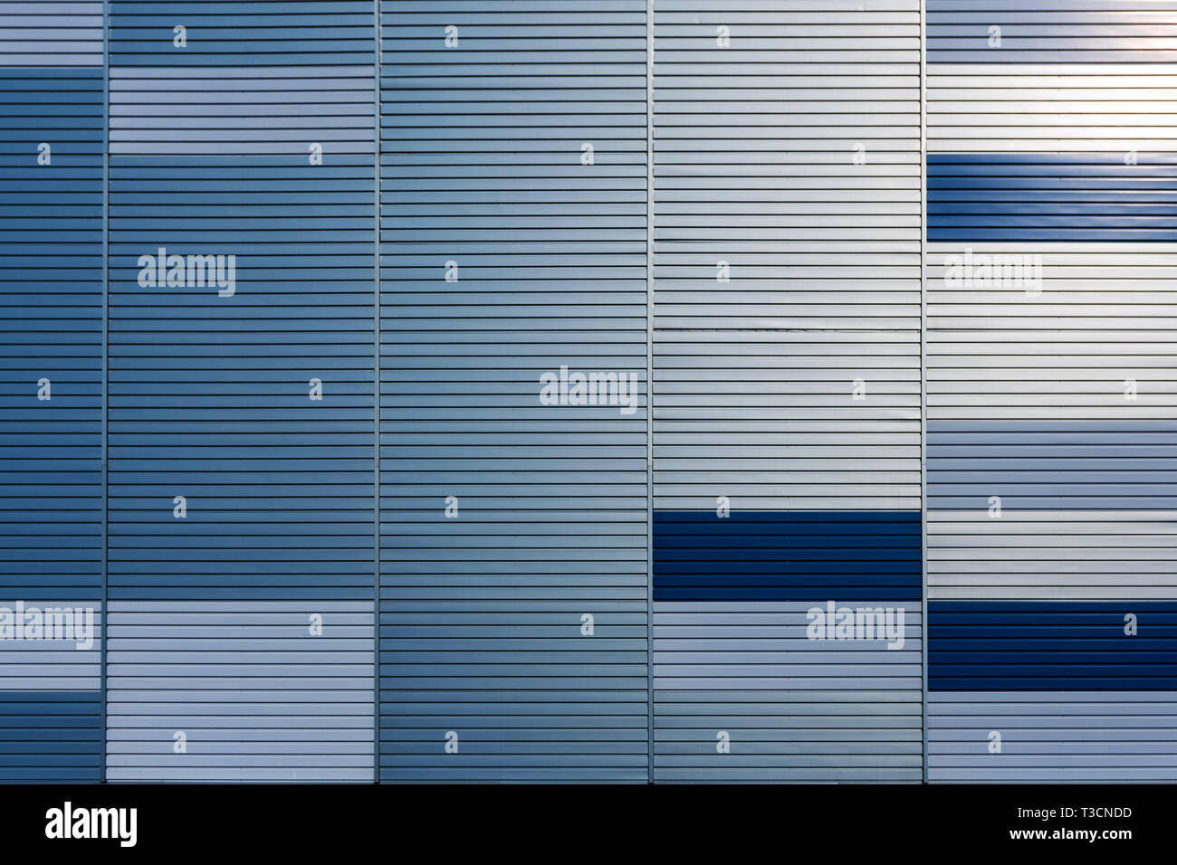 Aluminium composite panel cladding hi-res stock photography and images ...