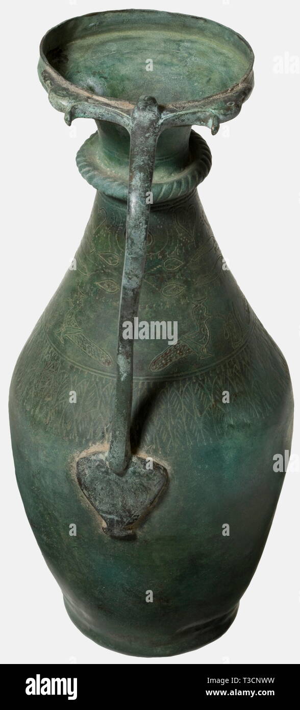 Ewer hi-res stock photography and images - Alamy
