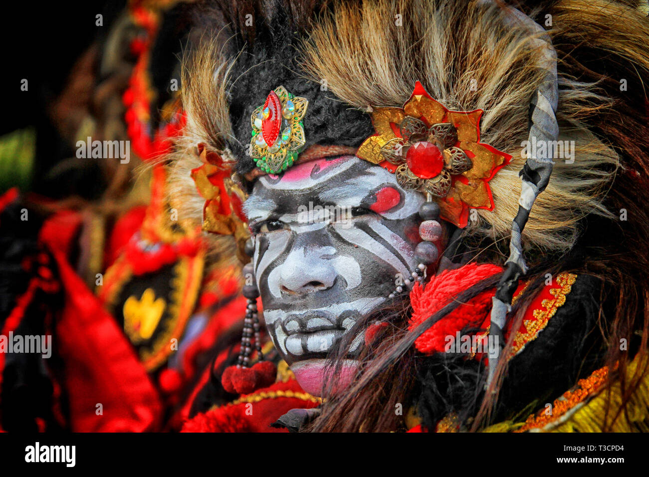 Balinese performance surabaya hi-res stock photography and images - Alamy