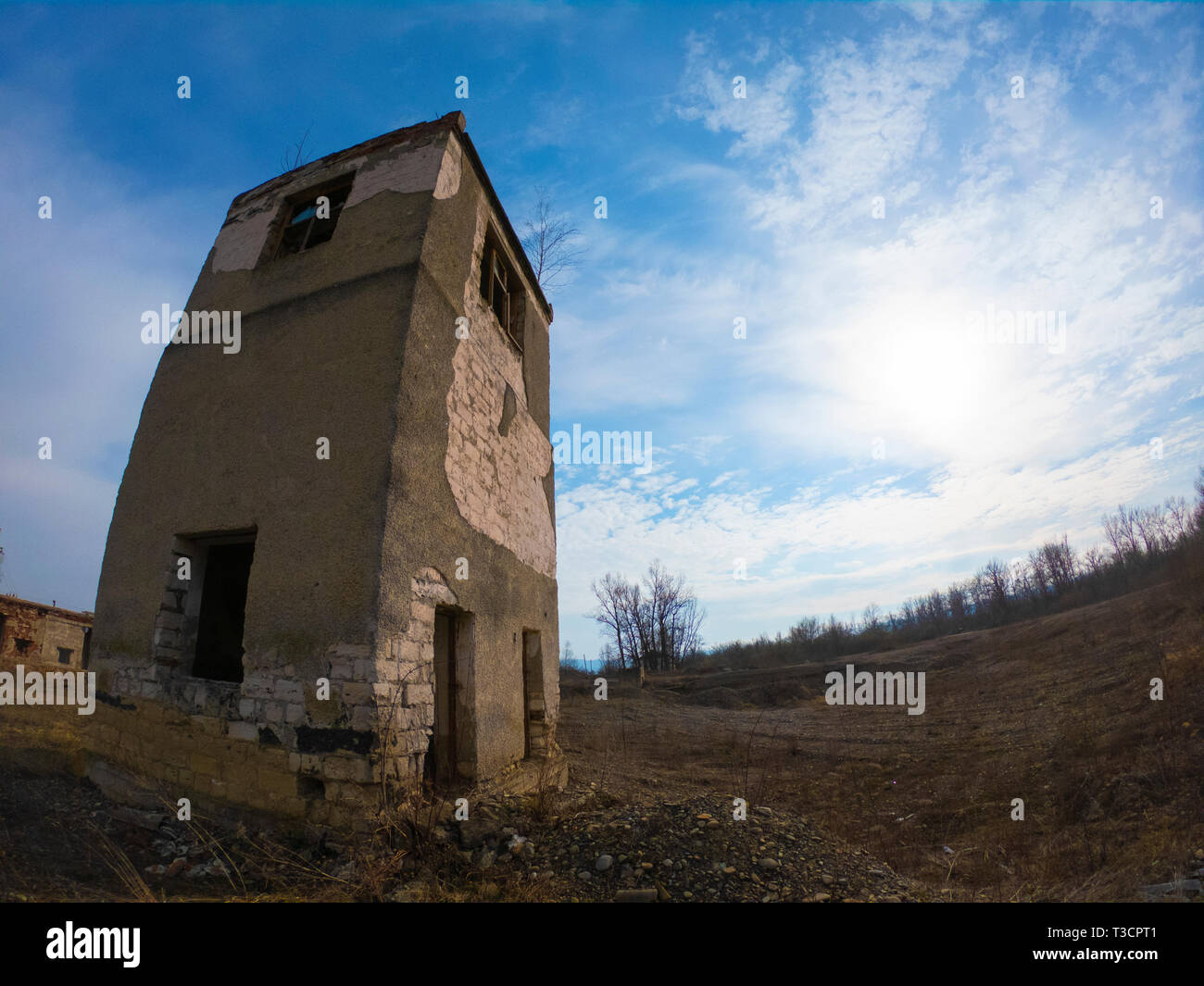 Interior of a ruined house Stock Photo - Alamy