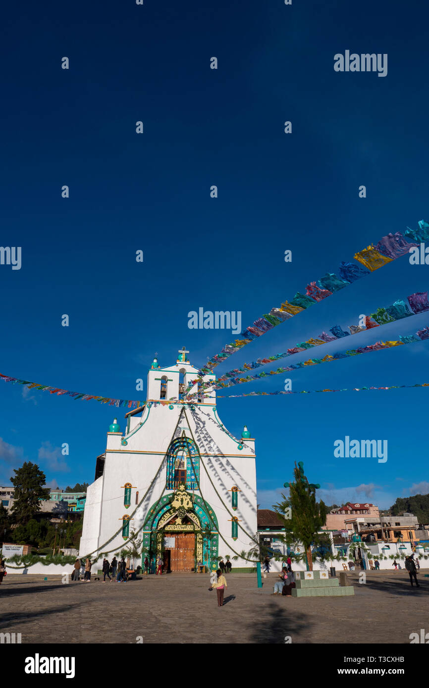 Catholic Church in San Juan Chamula, Mexico Stock Photo - Alamy
