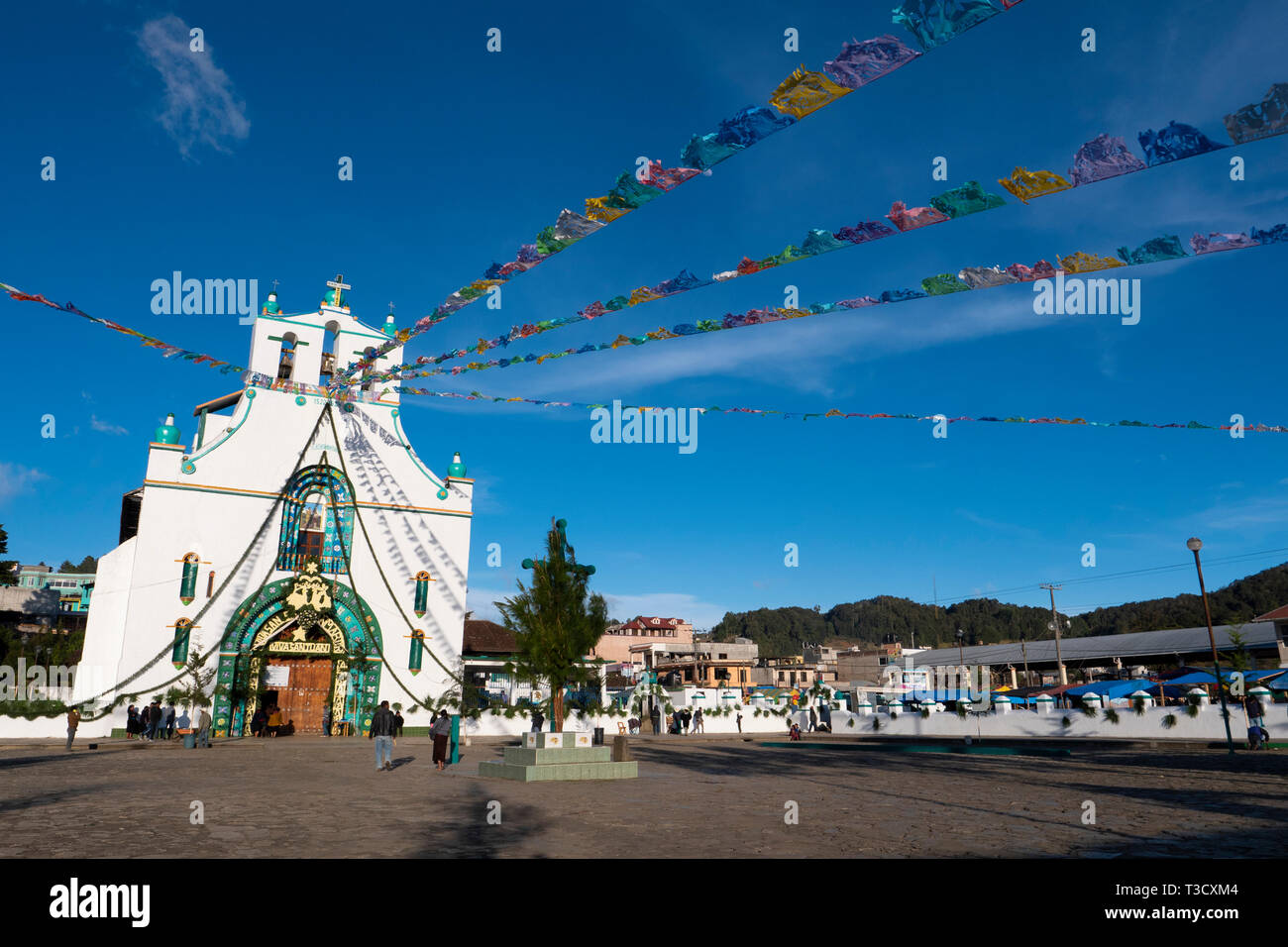 San juan chamula méxico hi-res stock photography and images - Alamy
