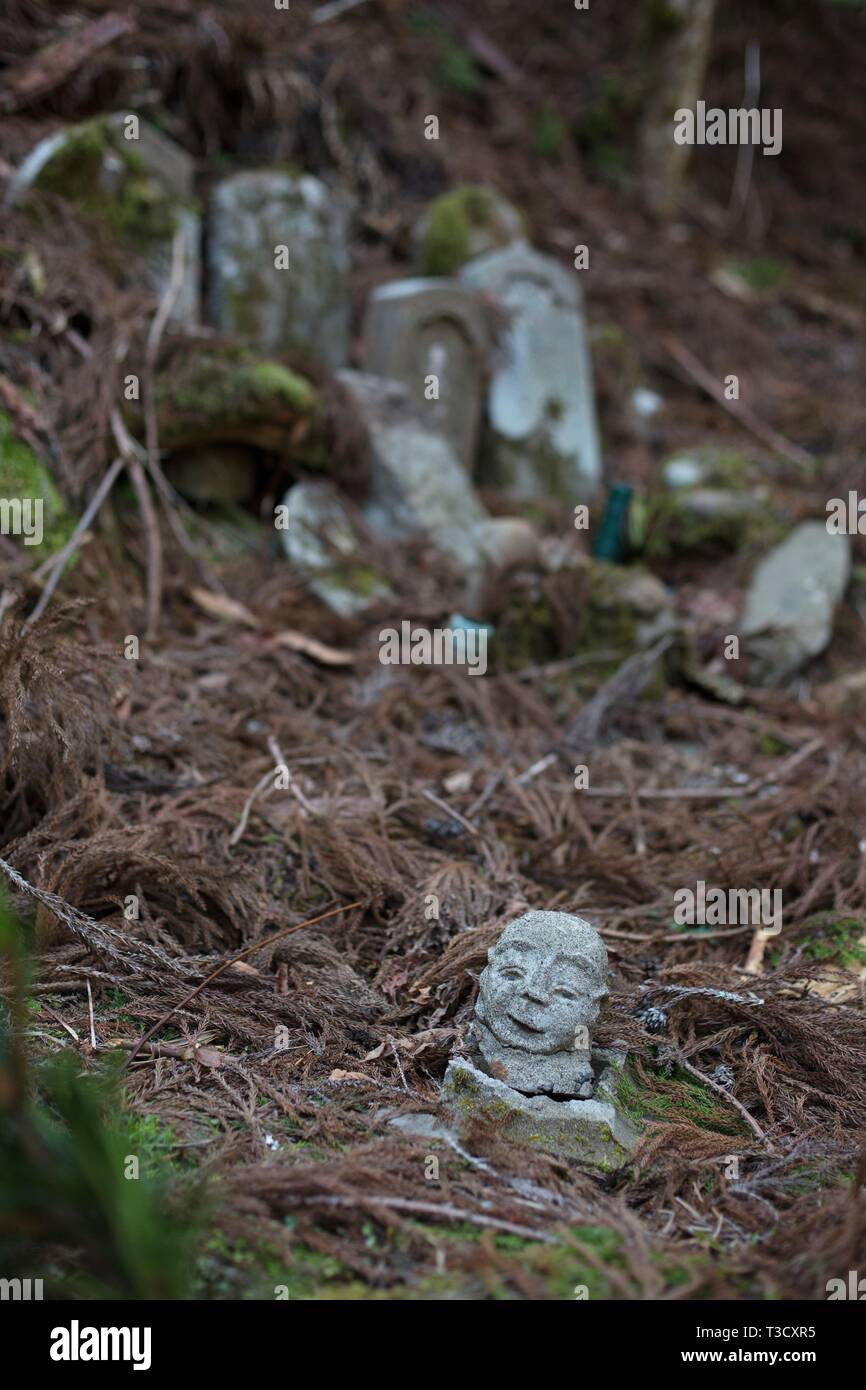 Carved stone jizo statue jizo hi-res stock photography and images - Alamy
