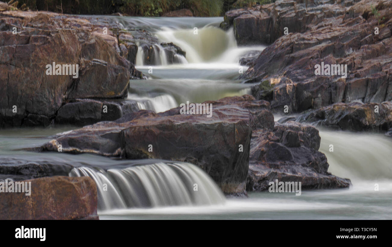 Fluid fall hi-res stock photography and images - Alamy