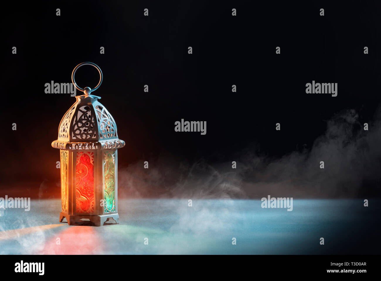 Arabic lamp with beautiful light. Islamic concept image for ramadan ...