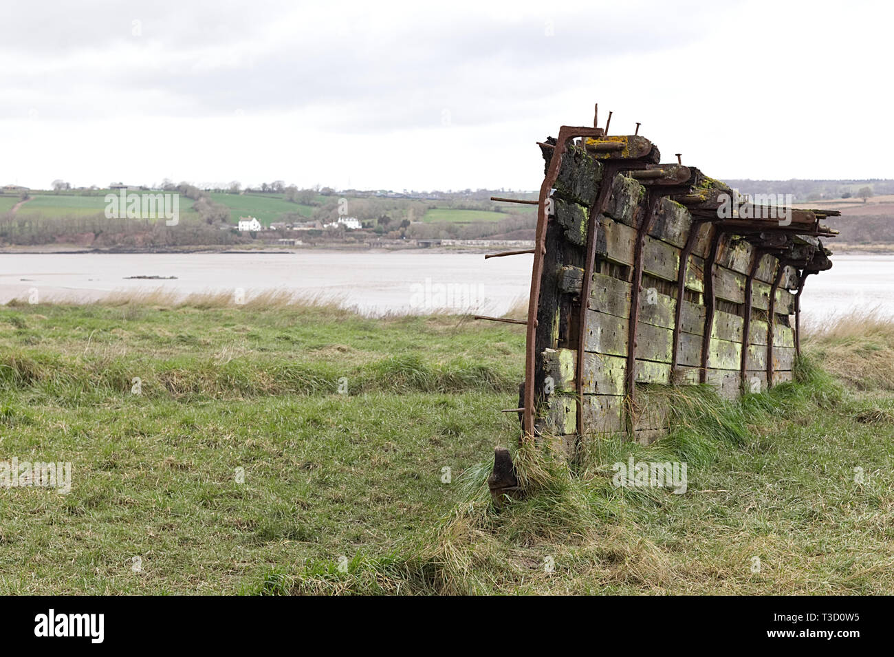 Abandoned boats purton ship graveyard hi-res stock photography and ...