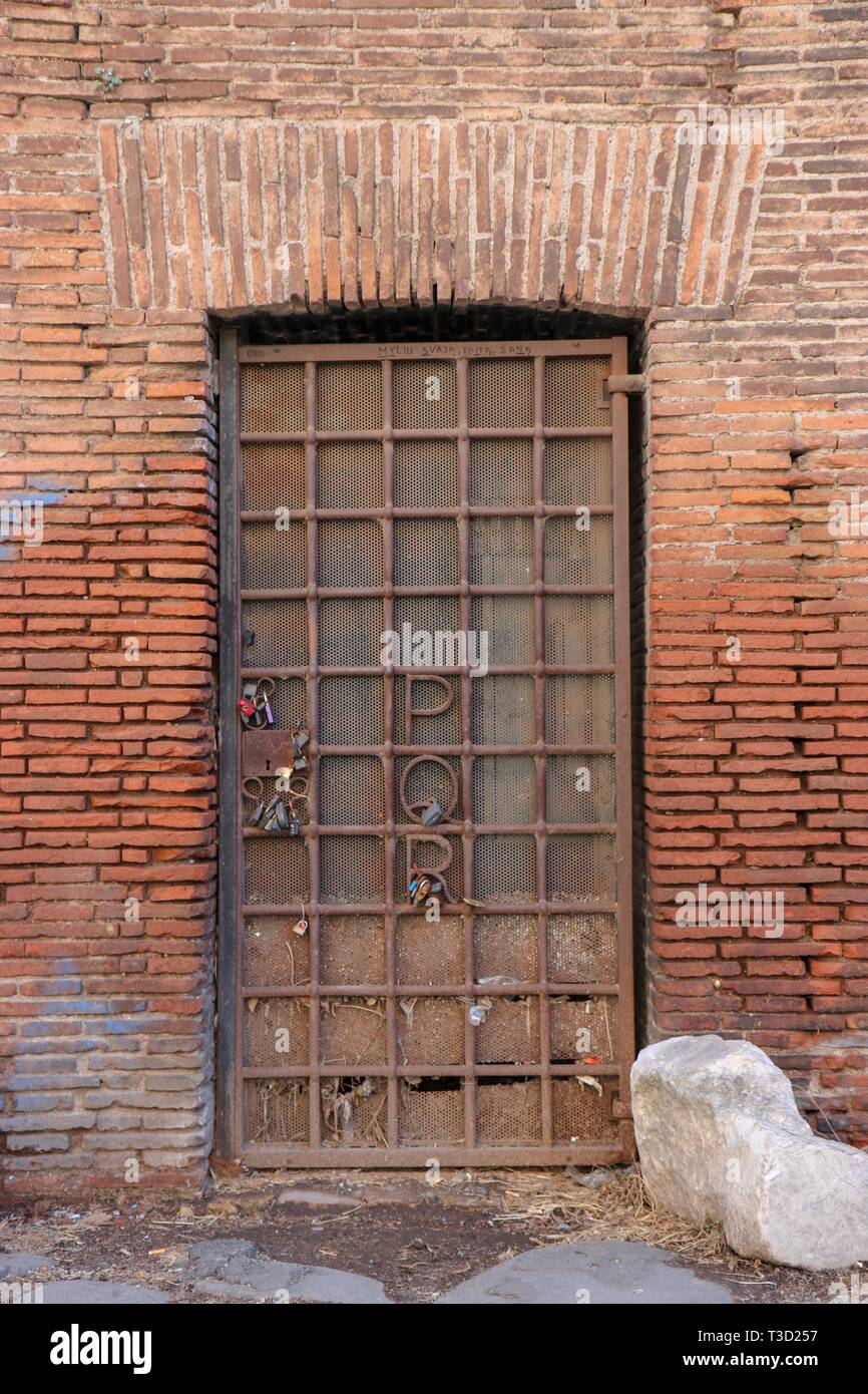 Mysterious door in Rome Stock Photo - Alamy