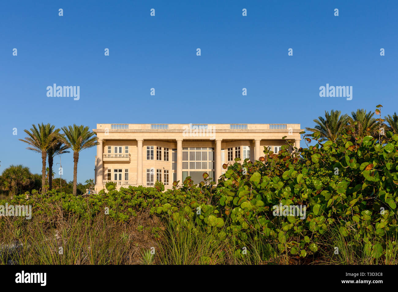 Siesta Key, FL - March 25, 2019: Siesta Key mansion and setting for MTV ...