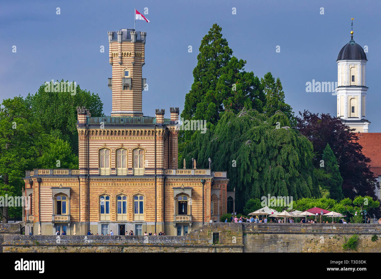 Lakeside view of Montfort Castle in Langenargen at Lake Constance ...