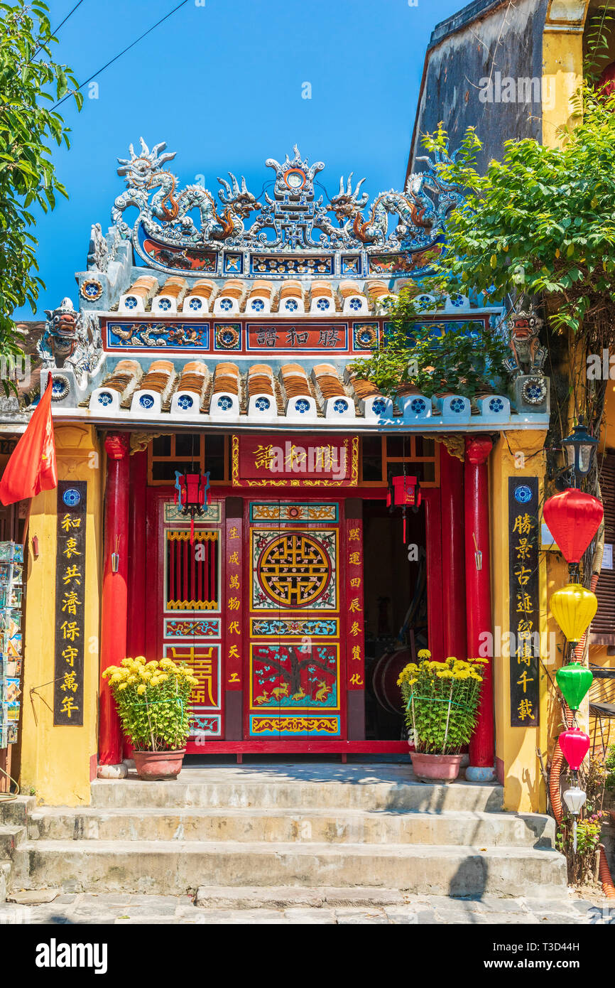 Vietnamese Traditional House Decor