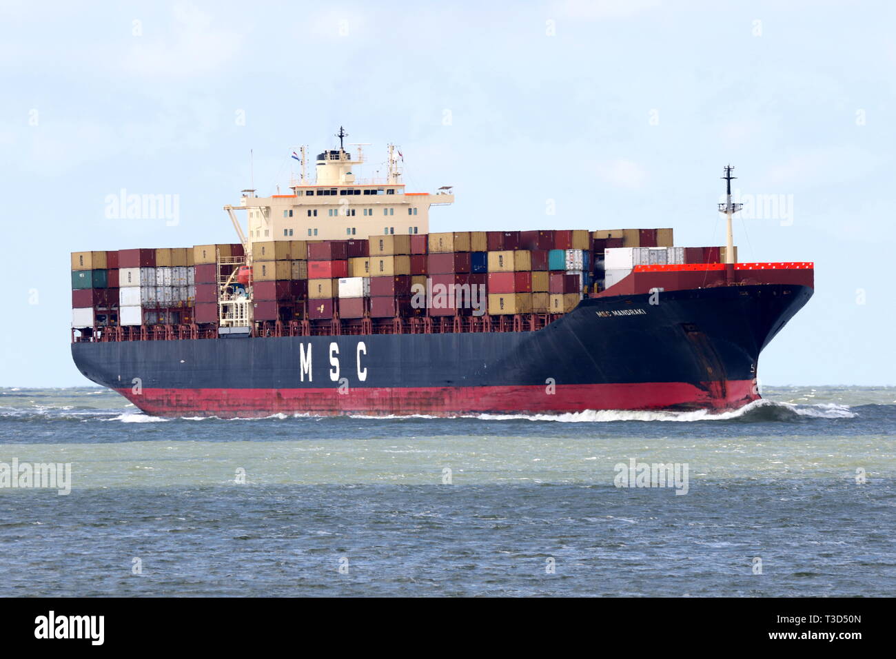 Msc container ship hi-res stock photography and images - Alamy