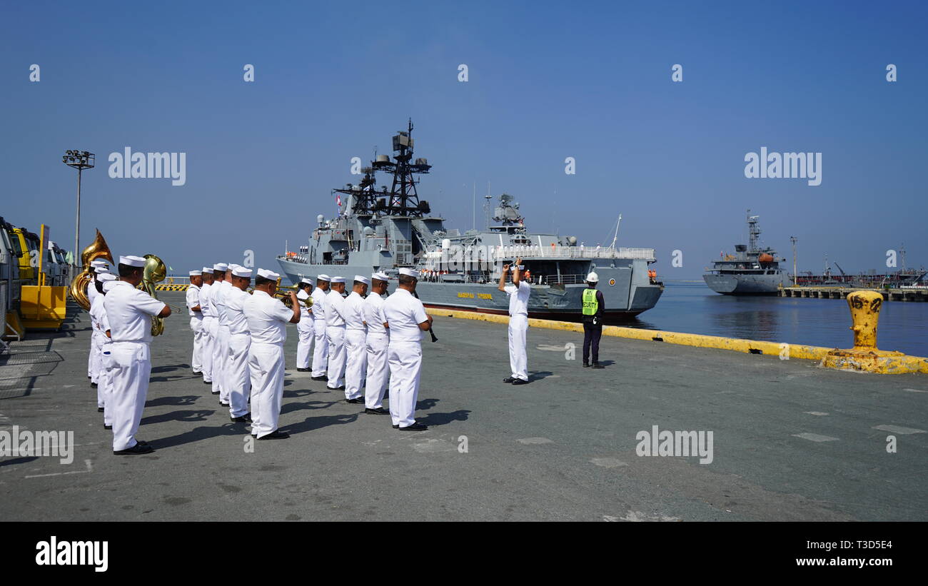 Philippines warships hi-res stock photography and images - Alamy