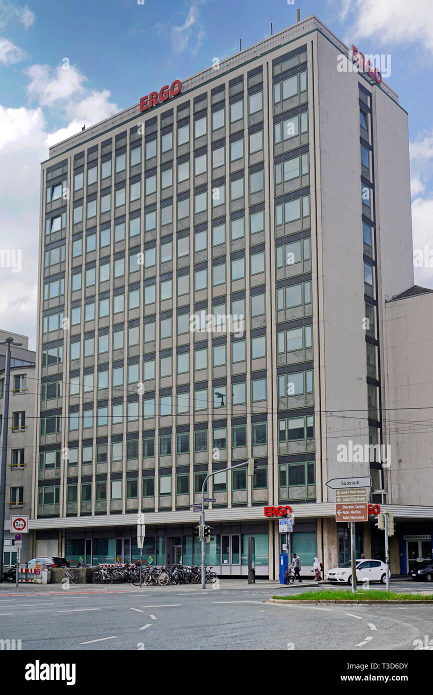 Ergo hi-res stock photography and images - Alamy