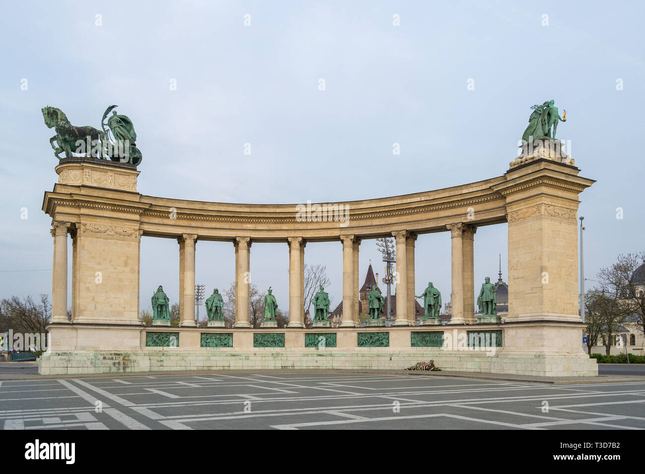 Budapest Heroes Square at Night, Hungary Stock Photo - Alamy