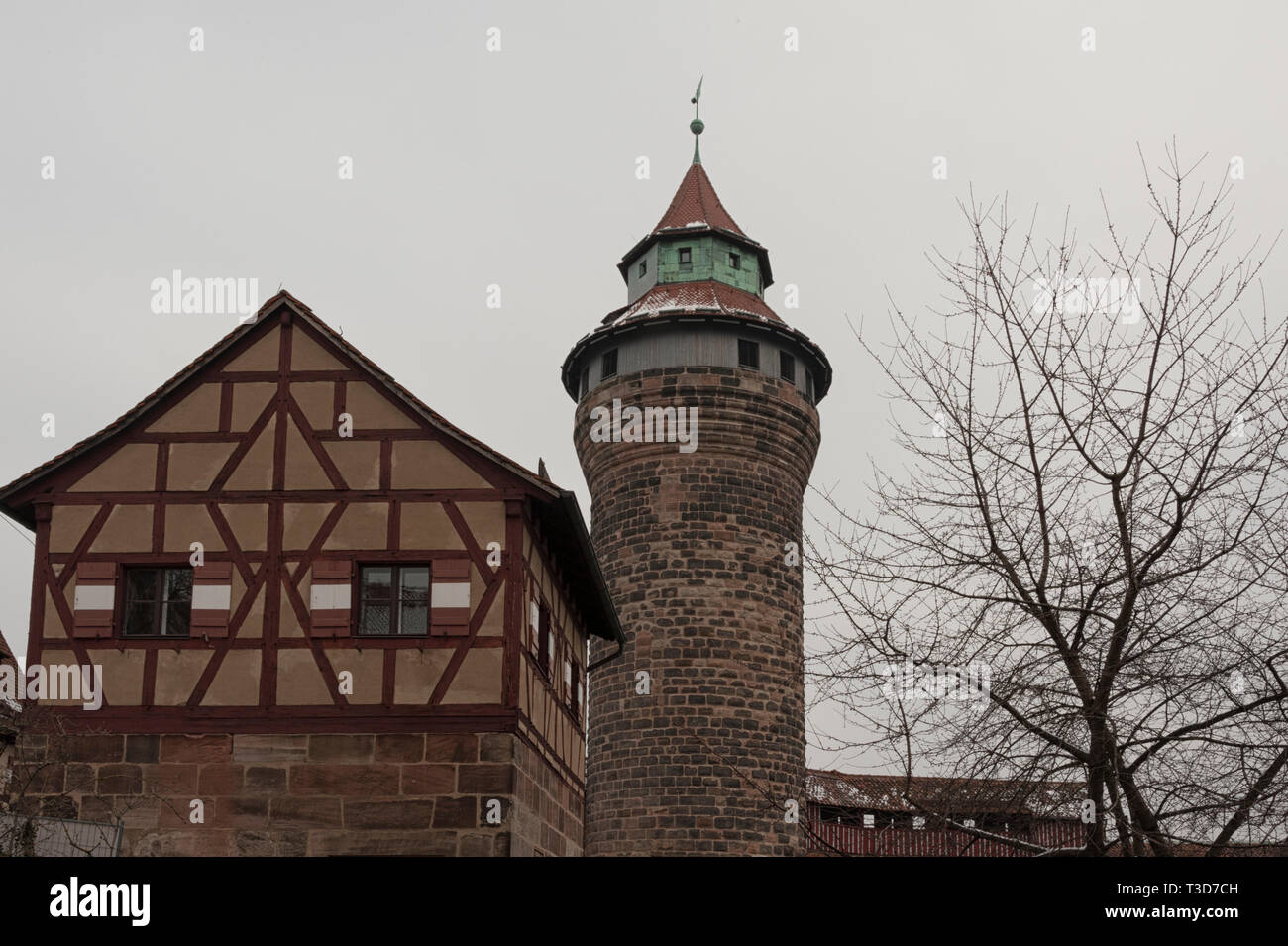 The Nuremberg Imperial Castle (Keiserburg) and its Sinnwell tower from ...