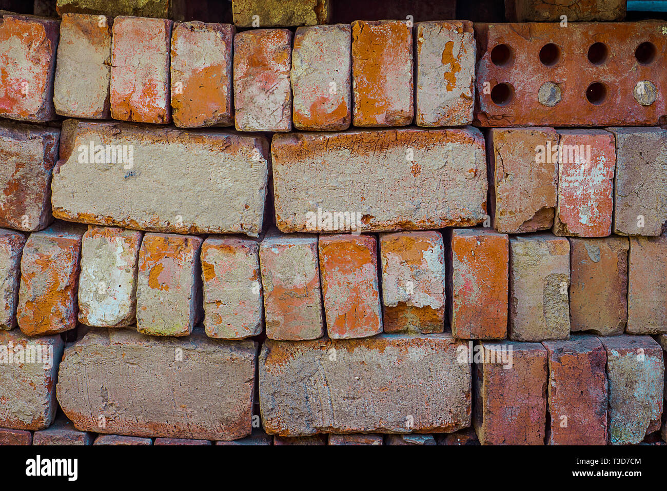 Damages red brick hi-res stock photography and images - Alamy