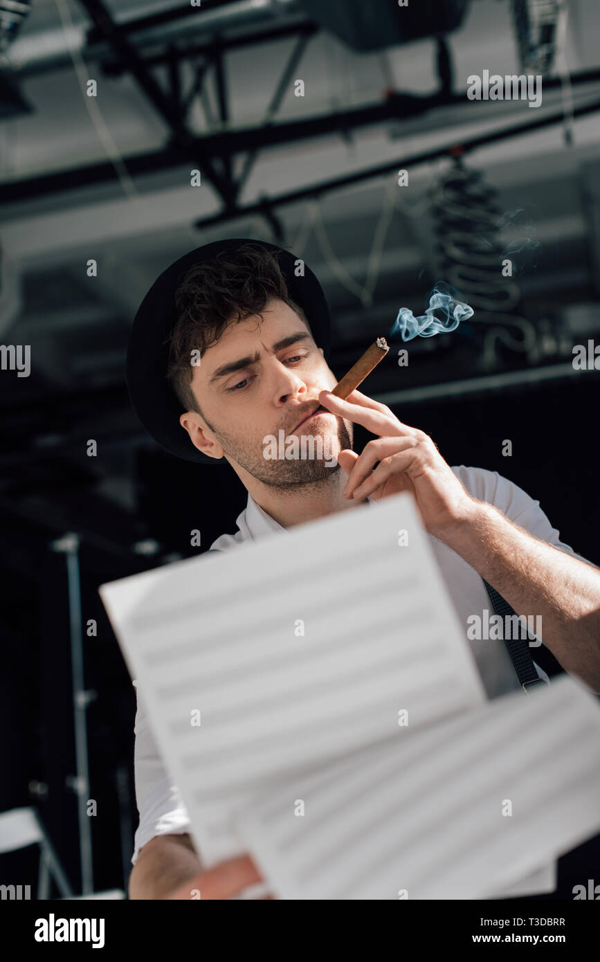 Tobacco sheets hi-res stock photography and images - Alamy