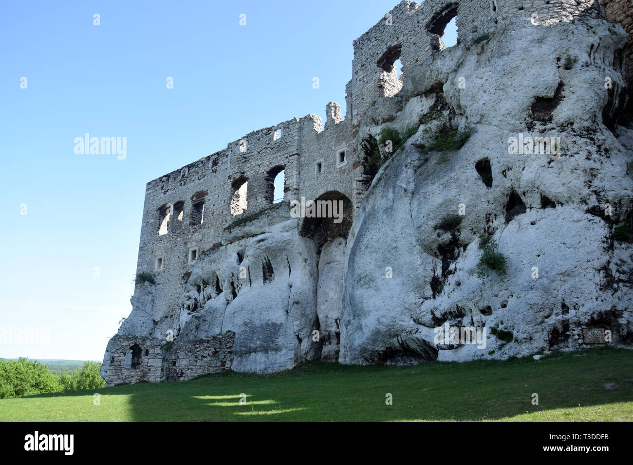 Castle of eagles hi-res stock photography and images - Alamy