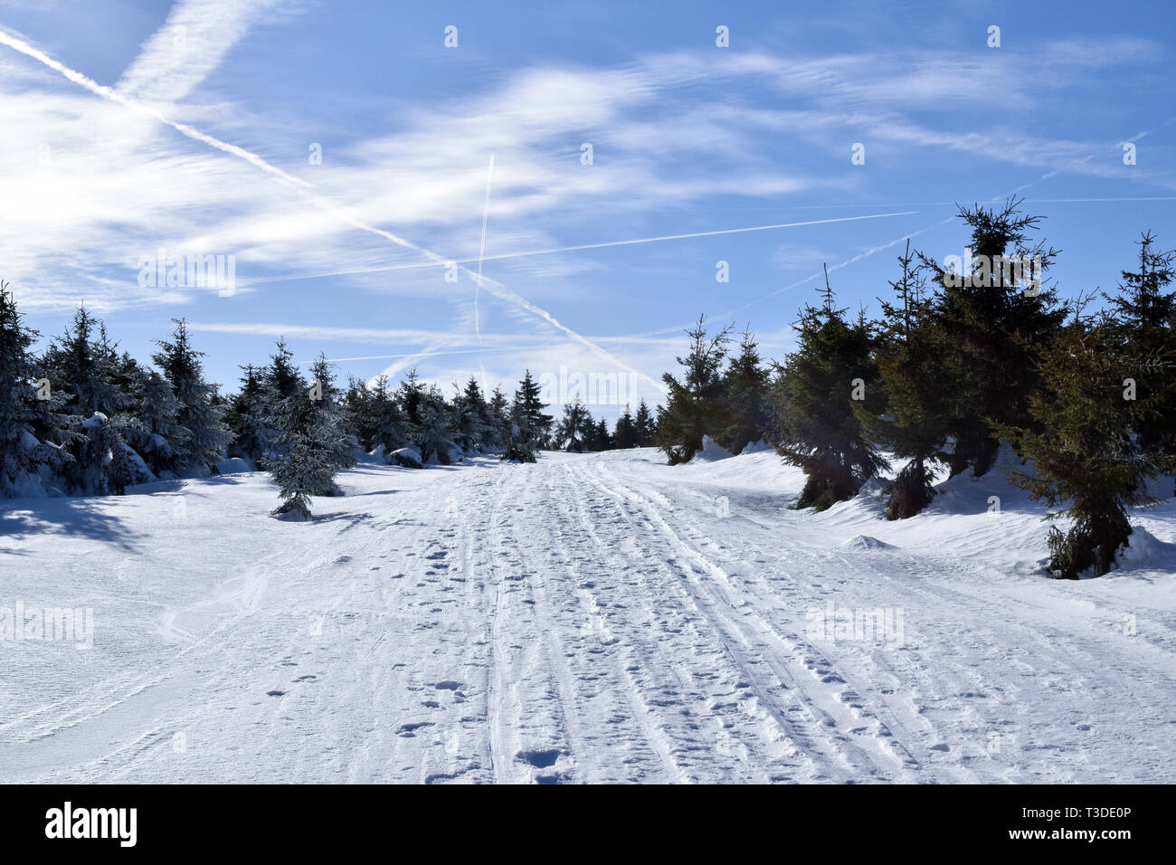 Snow mountain path. Mountain winter track. Winter landscape Stock Photo ...
