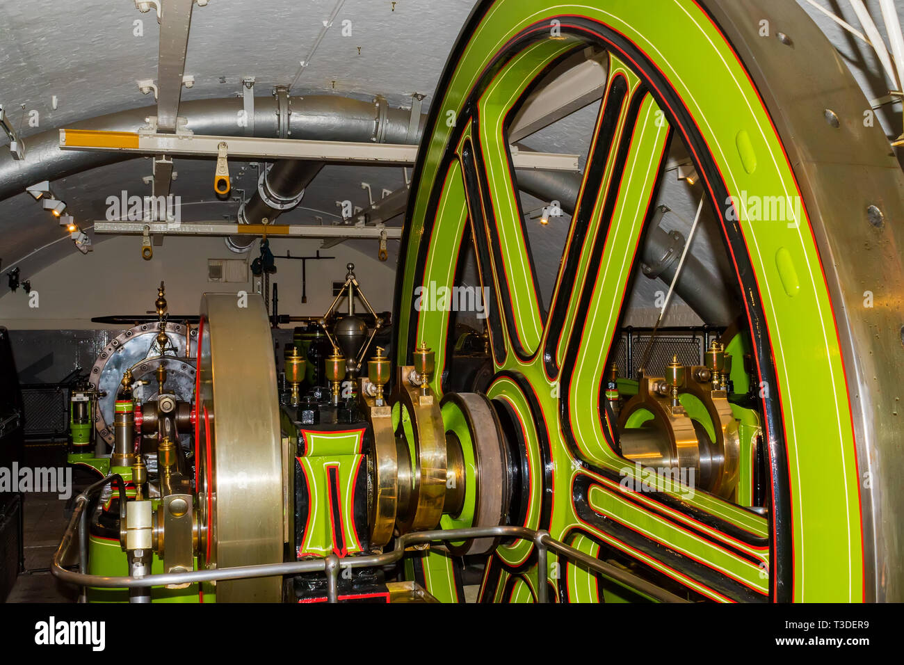 This is one of the four engines that can move the whole tower bridge up ...