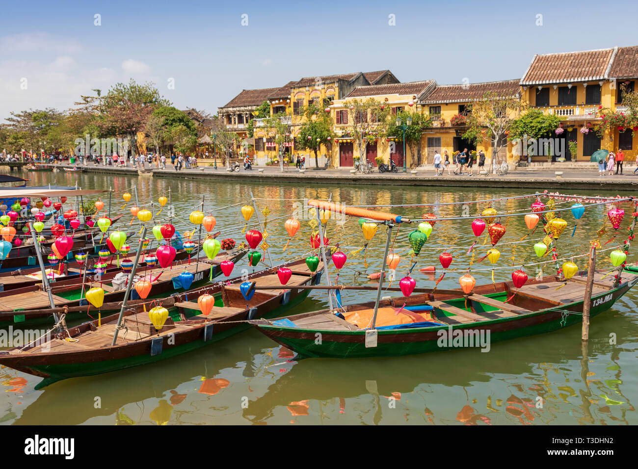 Lantern boat hi-res stock photography and images - Alamy