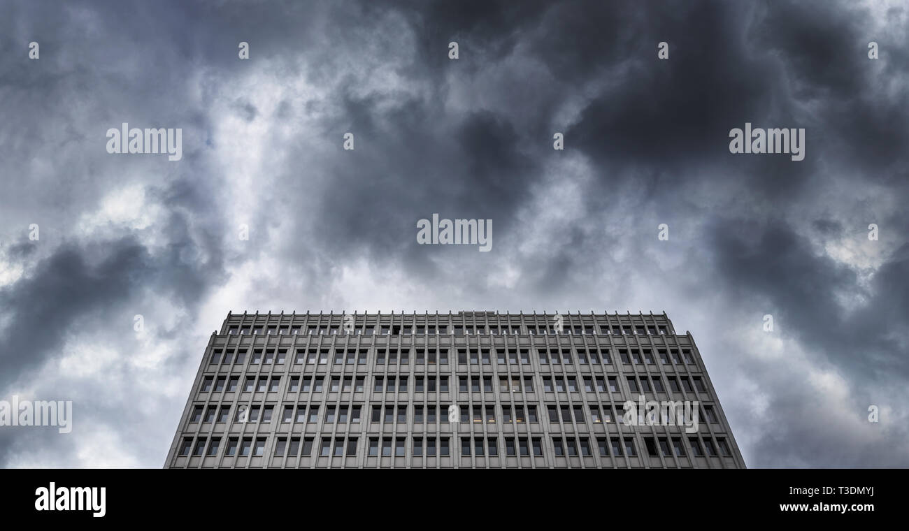 Black and white cloudy hi-res stock photography and images - Alamy