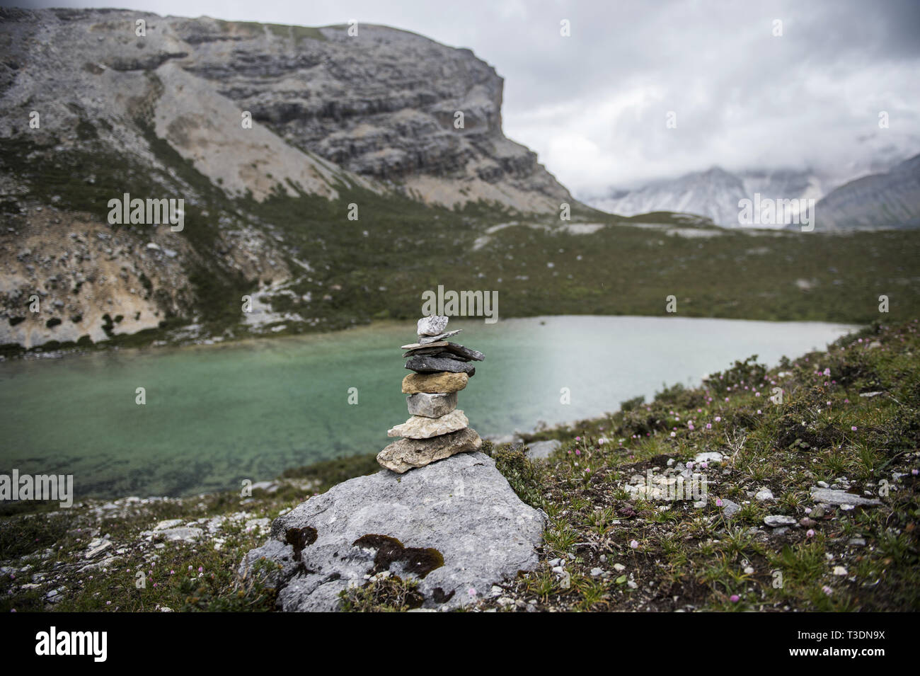 pile of rocks Stock Photo - Alamy