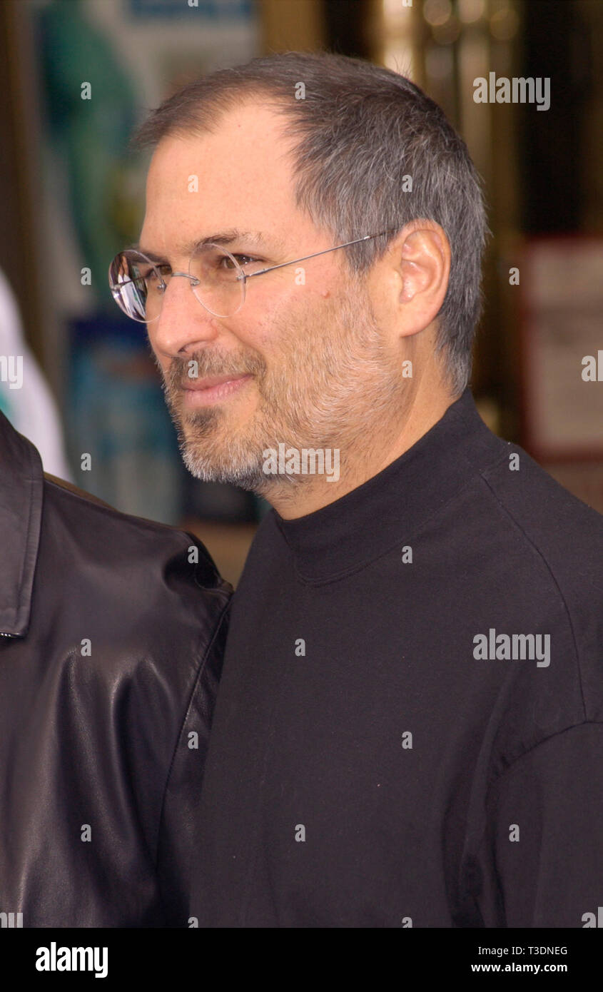 LOS ANGELES, CA. October 28, 2001: CEO and founder of Apple Computers ...