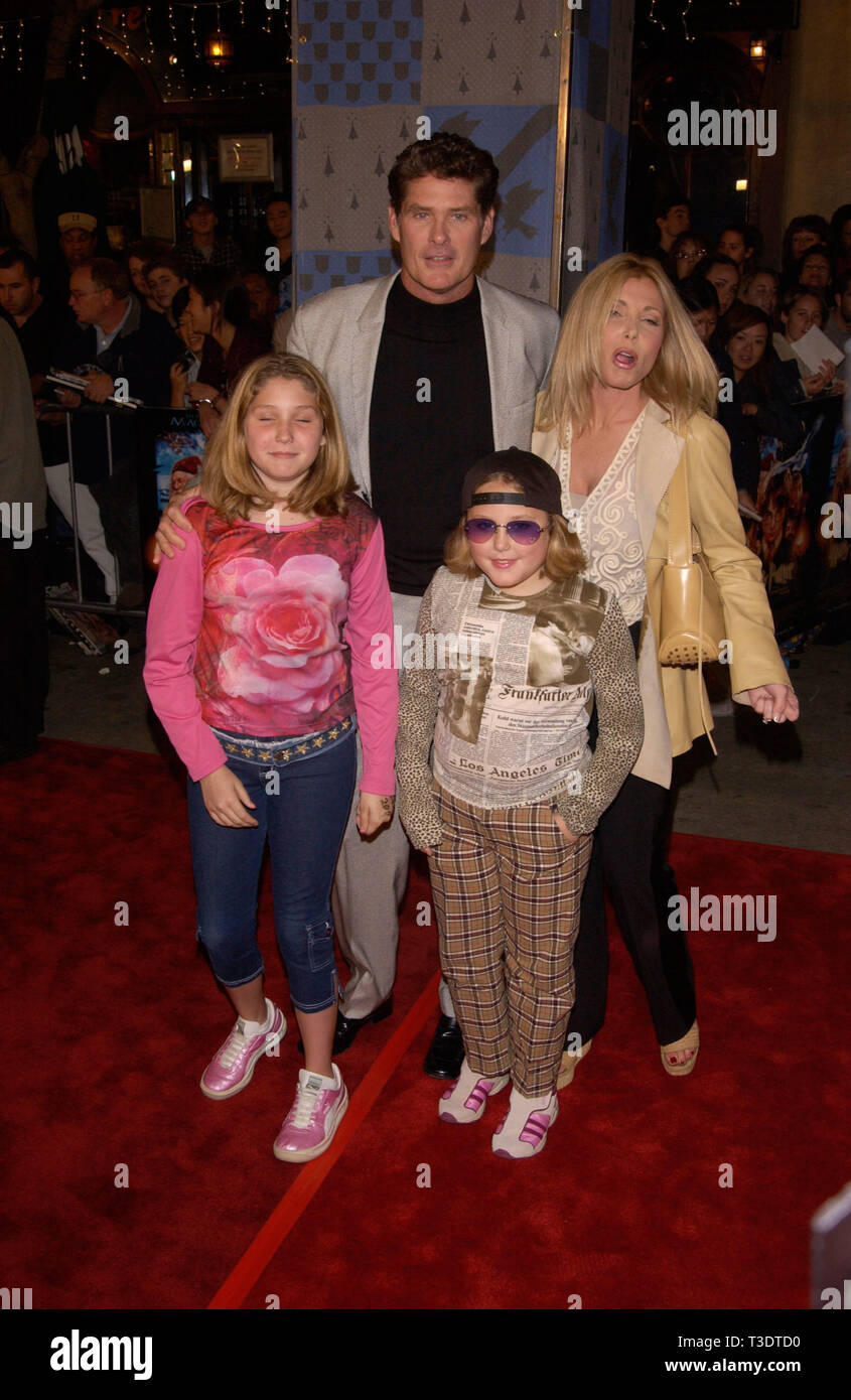 LOS ANGELES, CA. November 14, 2001: Actor DAVID HASSELHOFF & family at ...
