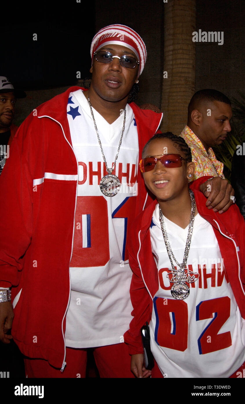 LAS VEGAS, NV. December 04, 2001: Singer L'IL ROMEO & father MASTER P ...