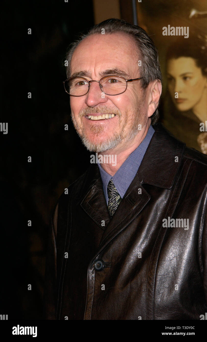 LOS ANGELES, CA. December 16, 2001: Director WES CRAVEN at the Los ...