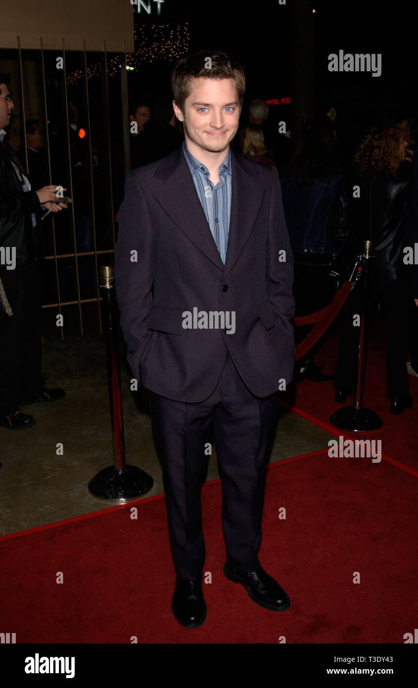 LOS ANGELES, CA. December 16, 2001: Actor ELIJAH WOOD at the Los ...