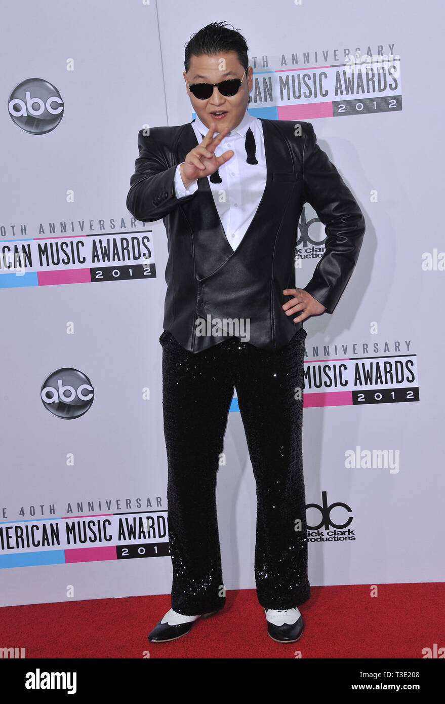 PSY at 40th American Music Awards 2012 at the Nokia Theatre In Los ...