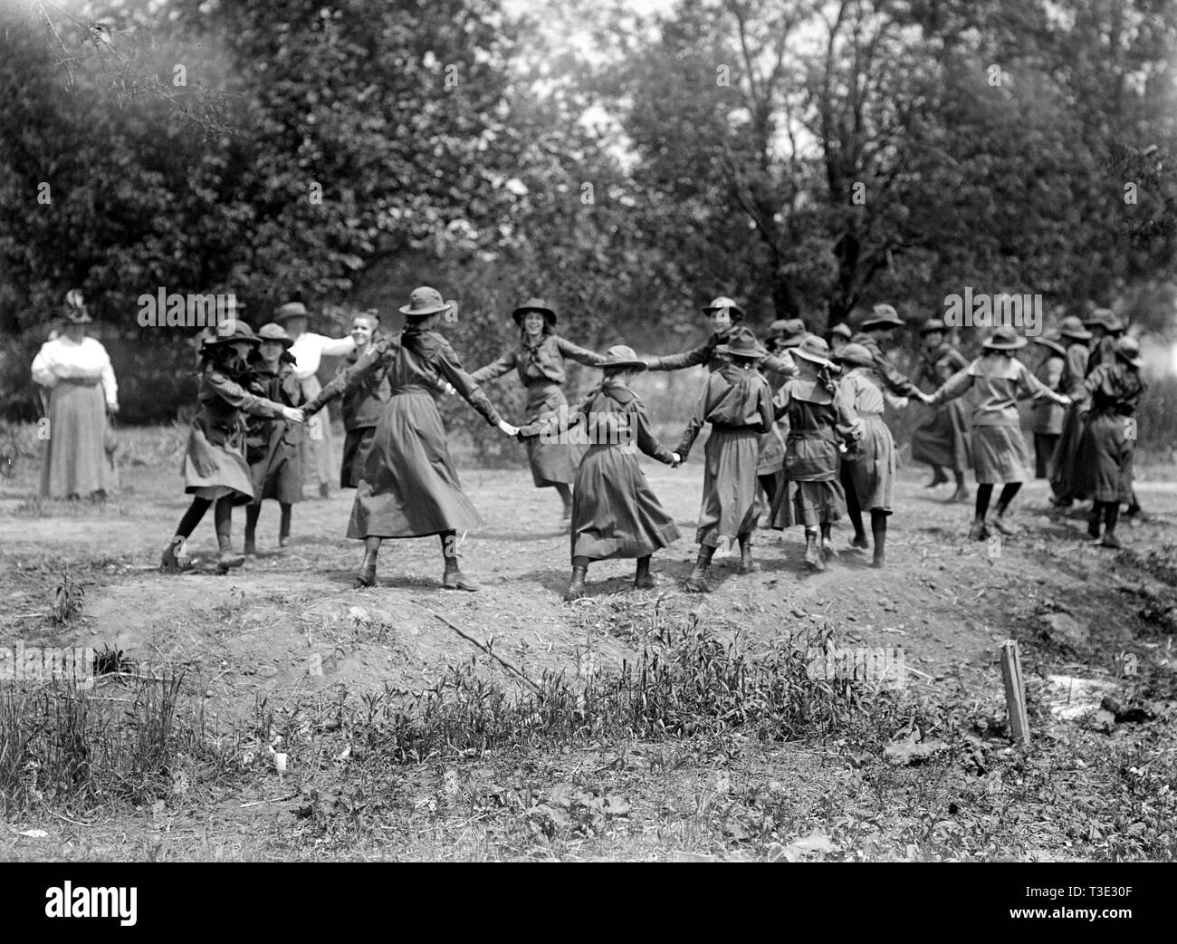 Vintage girl scouts hi-res stock photography and images - Alamy