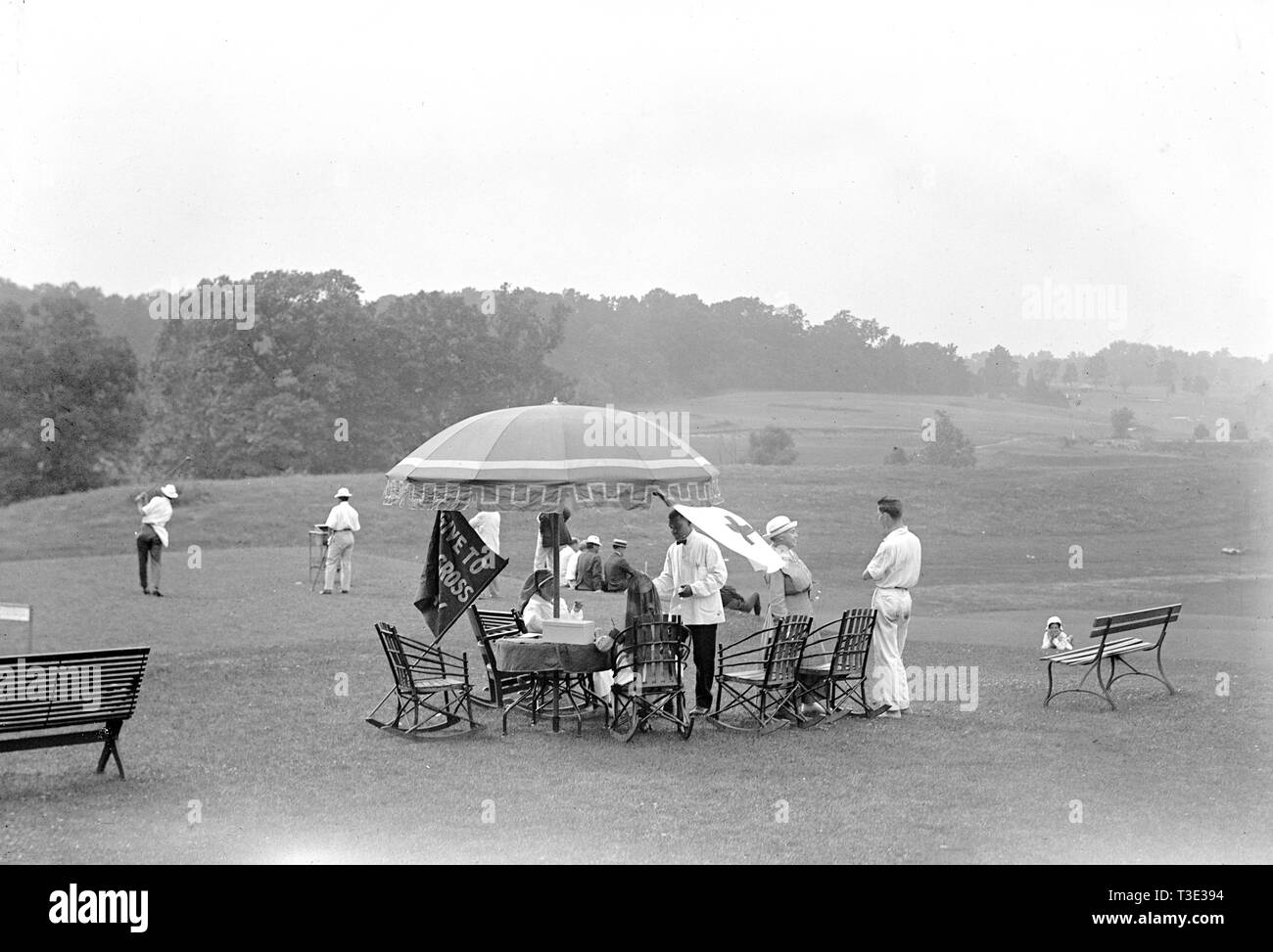 Early 1900s golf club Black and White Stock Photos & Images - Alamy