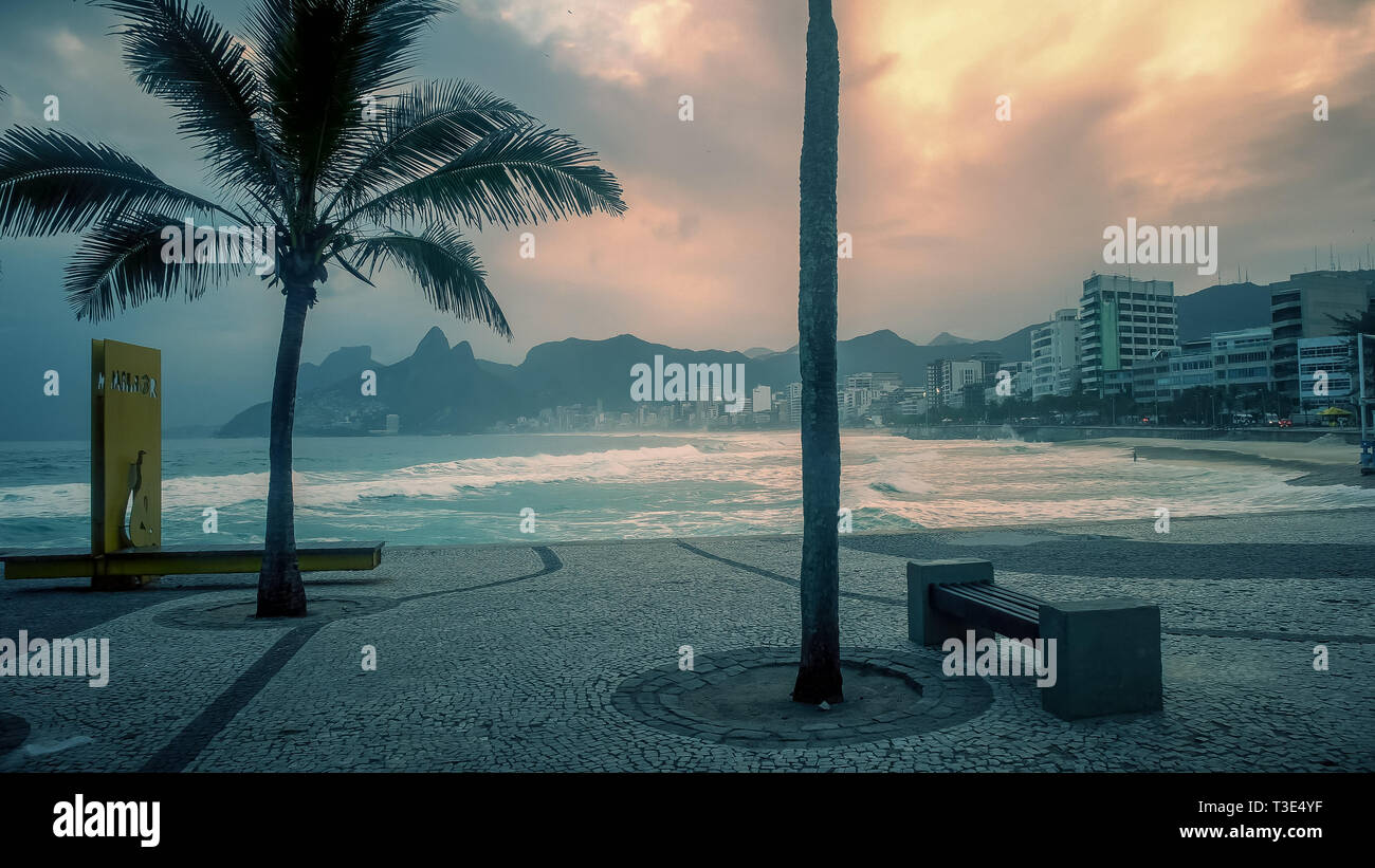 Rio sunset arpoador beach brazil hi-res stock photography and images ...