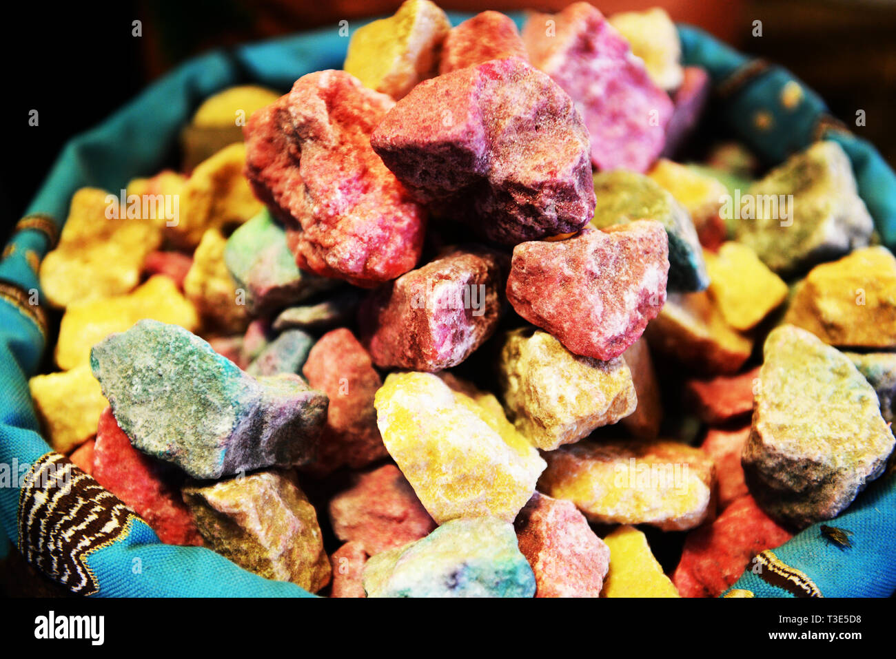 Multi coloured stones hi-res stock photography and images - Alamy