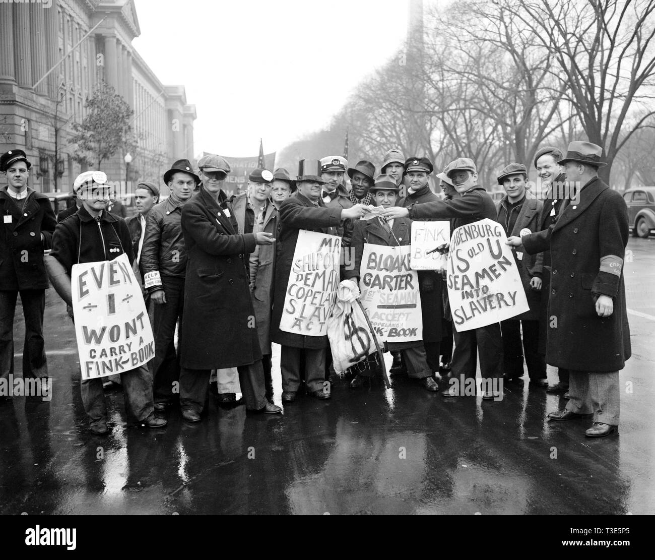 Labor unions 1930s hi-res stock photography and images - Alamy