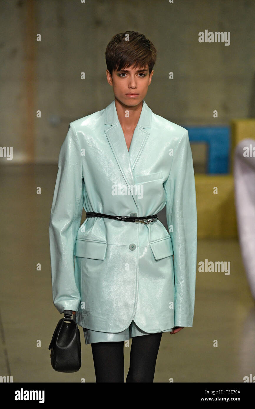NEW YORK, NY - FEBRUARY 10: A model walks the runway at the Tibi ...