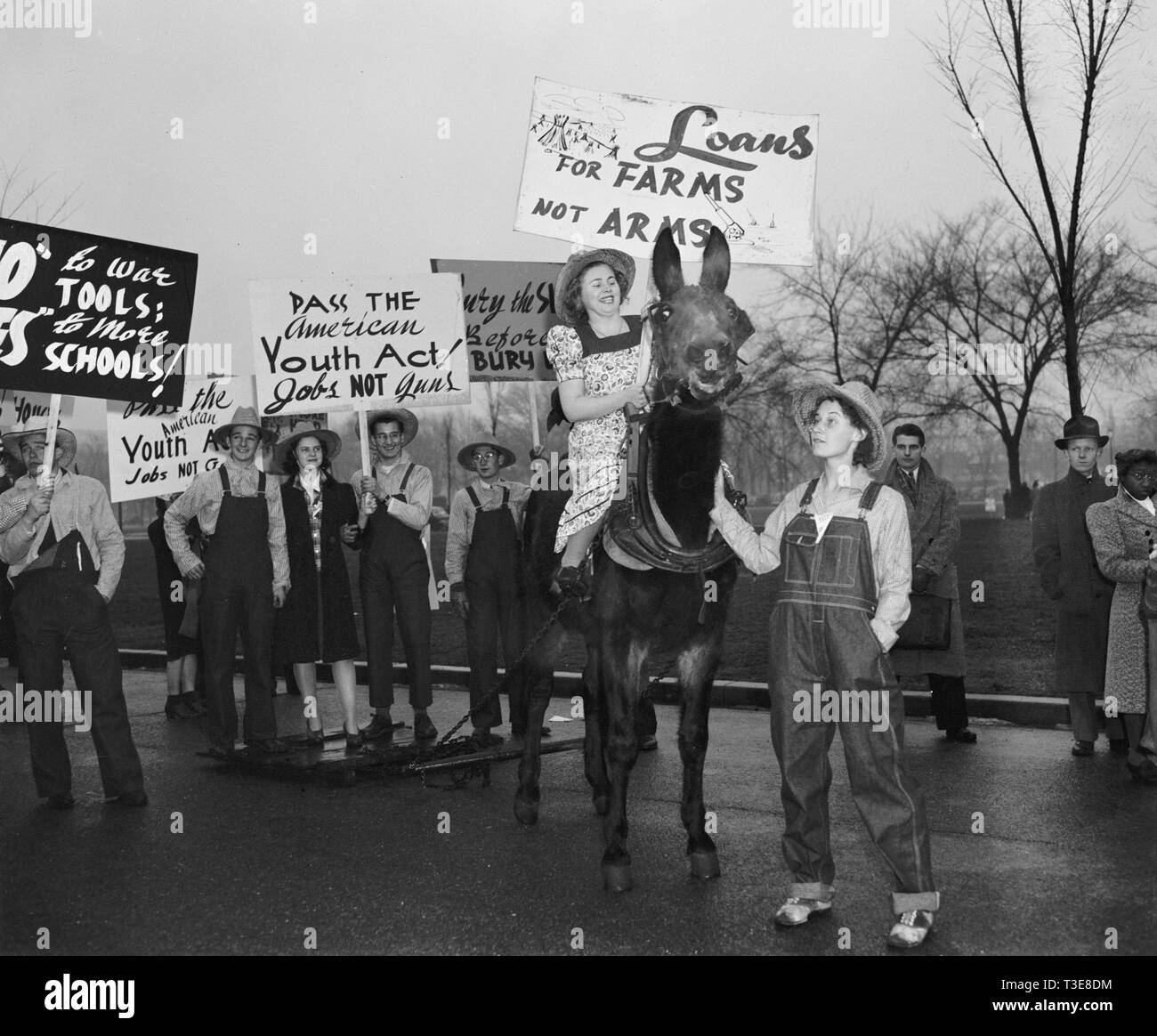 Anti-war protesters against World War II holding signs ca. 1940 Stock ...