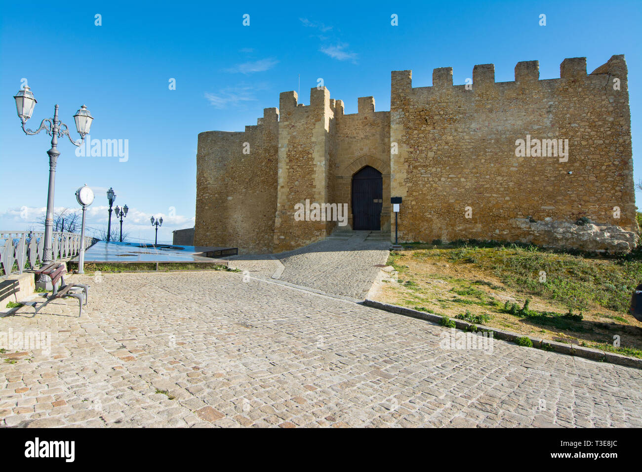 Sicilian castles. Naro Medieval Castle Stock Photo - Alamy