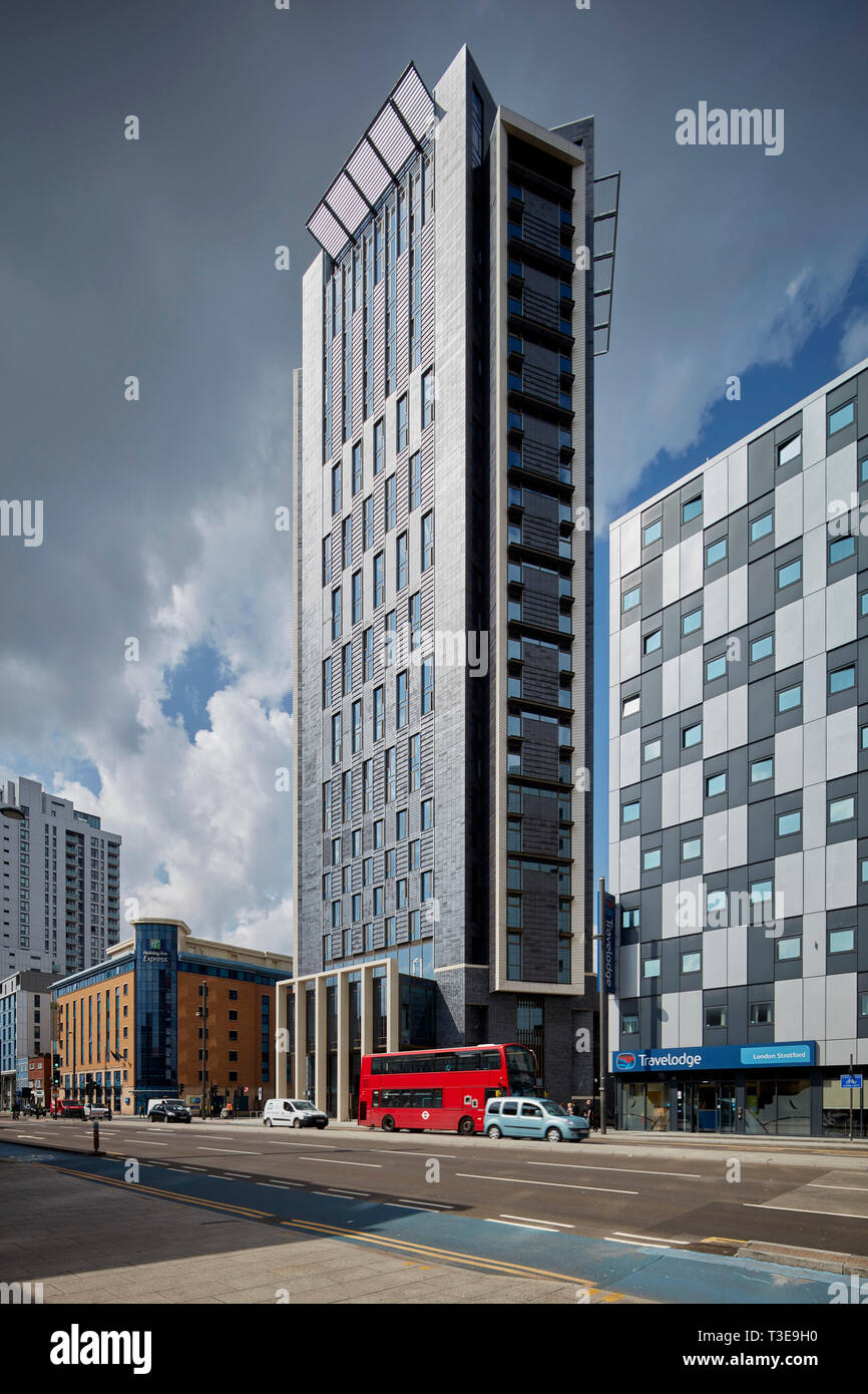 Bus triangular hi-res stock photography and images - Alamy