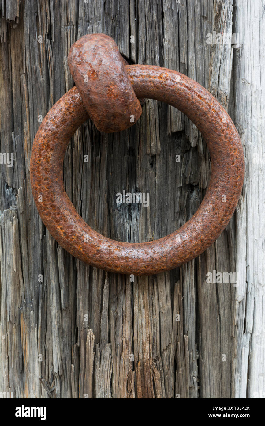 Rusting ruins hi-res stock photography and images - Alamy