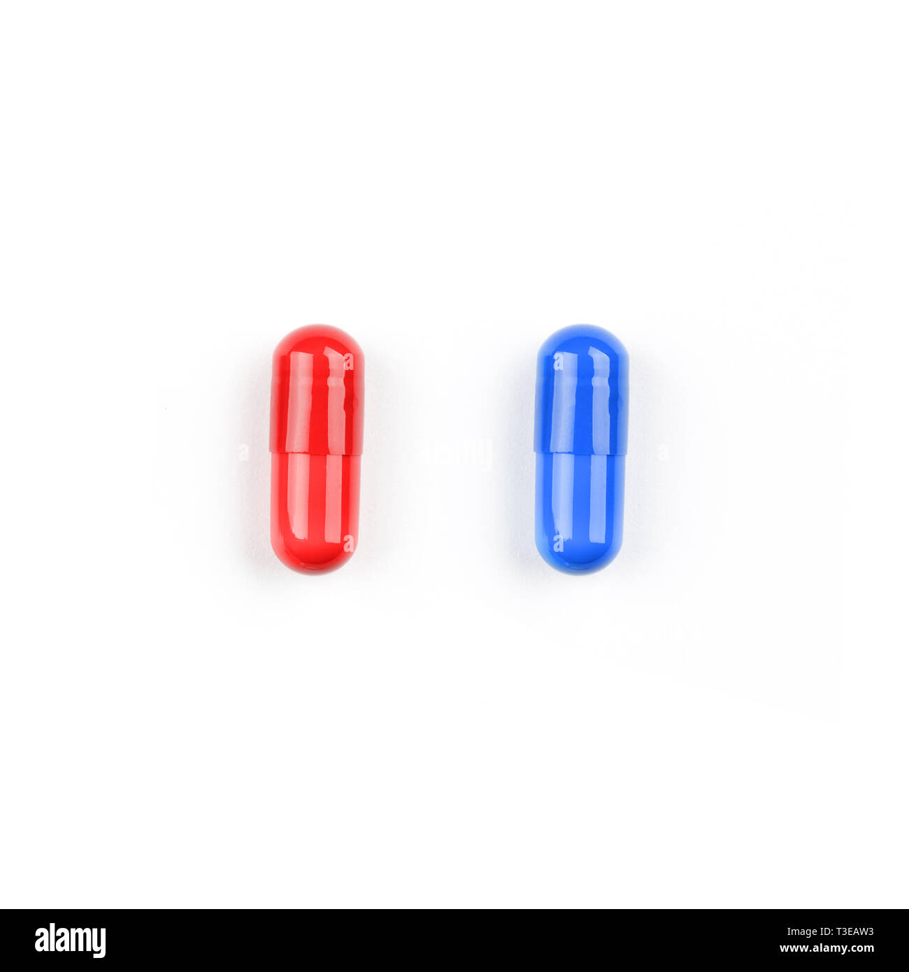 Blue and red pills matrix hi-res stock photography and images - Alamy