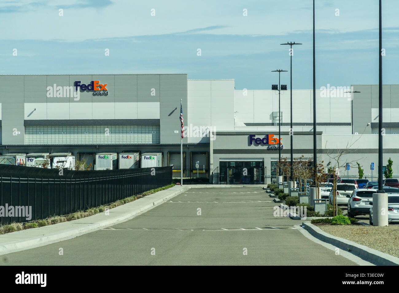 Fedex location hi-res stock photography and images - Alamy